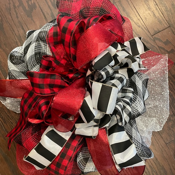 Holiday | Giant Handmade Custom Tree Topper Mailbox Bows | Poshmark